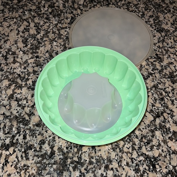 Tupperware | Kitchen | Vintage Mint Green Tupperware Gelatin Mold ...